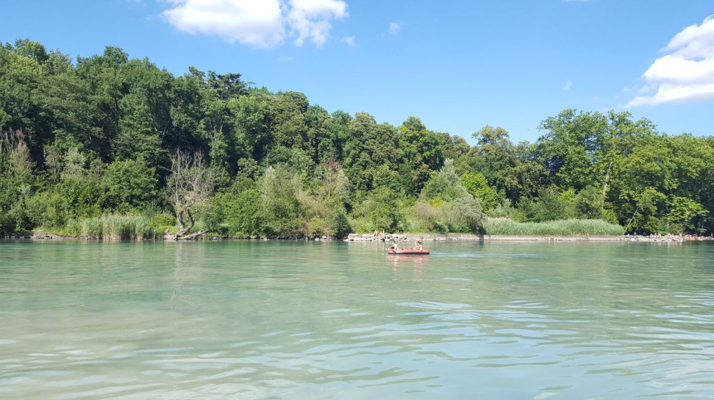 Guide pratique descente du Rhône en bouée à Genève | Inspiration for ...